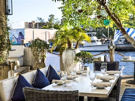 24 Best Waterfront Restaurants In Miami For Truly Iconic Dining