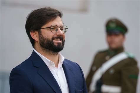 Presidente de la República Gabriel Boric Font recibe honores a su