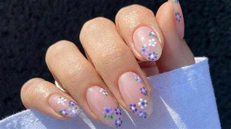 Nail art 6 diseños de manicura francesa con flores que harán lucir tus