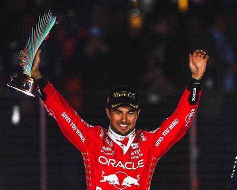 Checo Hace Historia Redeportiva MX