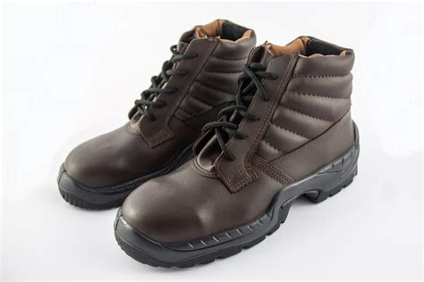 BOTIN FRANCES OMBU CON PUNTERA ACERO Fertalcor