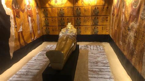 Exposición Egipto Cartagena El sarcófago de Tutankamón y la piedra