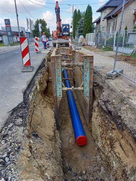 Przebudowa sieci wodociągowej magistralnej i rozdzielczej w ulicy 1