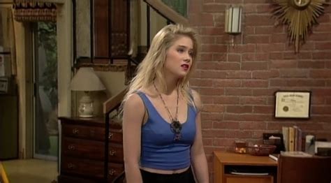 Kelly Bundy Captures 2
