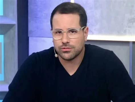 Jornalista Paulo Mathias pede demissão da Jovem Pan onde apresentava o