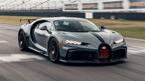 Bugatti Chiron Pur Sport Dubai