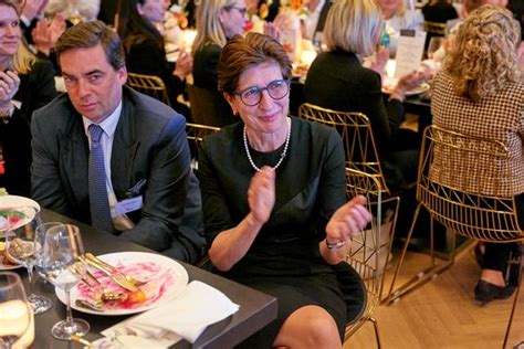 Susanne Klatten Reichste Frau Deutschlands Fordert Mehr Mut In Der