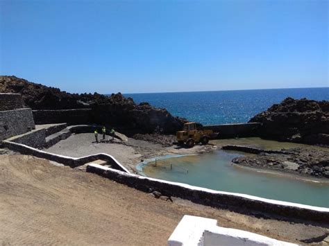 Obra en la piscina natural de Charco del Palo Ayuntamiento de Haría