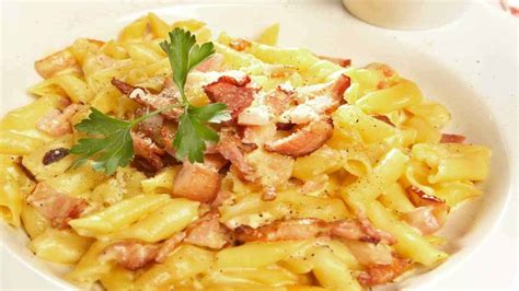 Pasta Con Pancetta E Crema Di Patate Un Saporito Primo Piatto