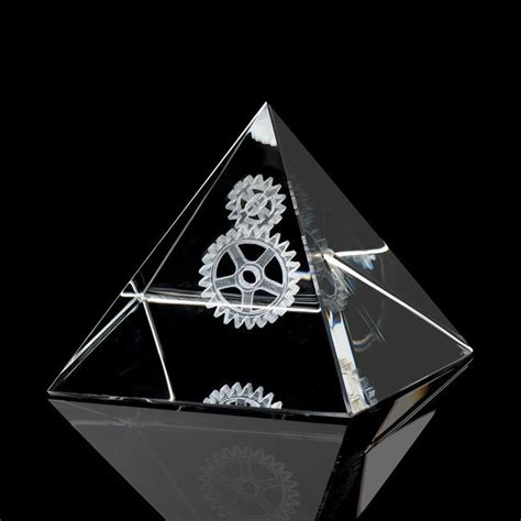 Pyramide En Verre VKF Renzel France