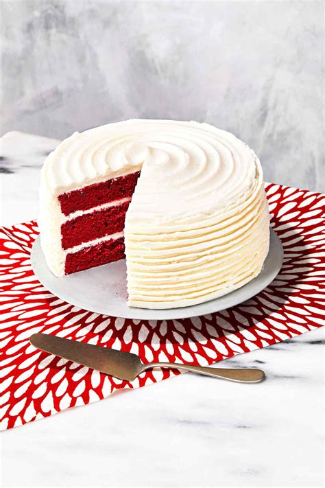 10 ý tưởng red velvet cake decorating ideas để tạo ra món bánh ngọt ngào