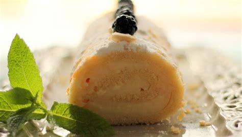 Cómo preparar brazo gitano relleno de crema pastelera