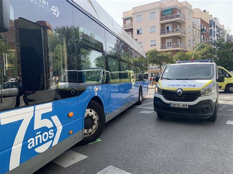 Muere un hombre de 85 años atropellado por un autobús de la EMT en