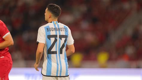 Buonanotte se convirtió en el jugador más joven en debutar en el ciclo
