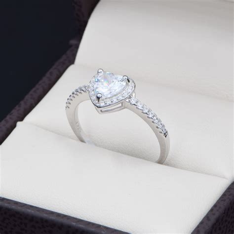 Anillo Promesa de Corazon en Plata 925 con zirconias Joyería Alahas