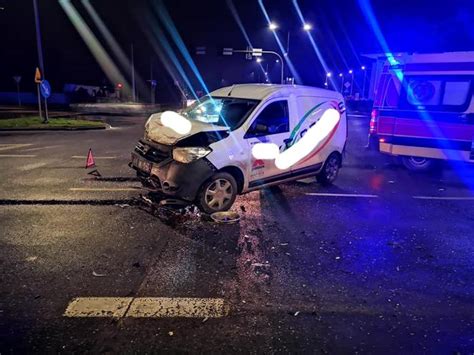 Groźny wypadek w Bydgoszczy Wiele osób rannych ZDJĘCIA Super Express