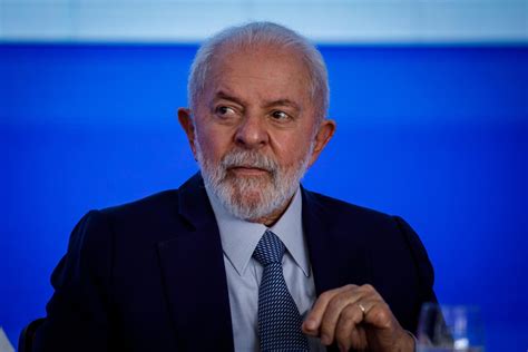 Lula diz que não vai interferir em candidatura de Tabata em São Paulo