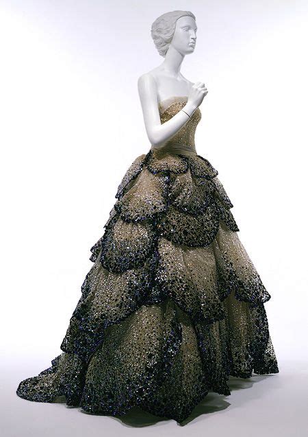Chi tiết với hơn 83 về evening gown 1950s dior mới nhất cdgdbentre edu vn