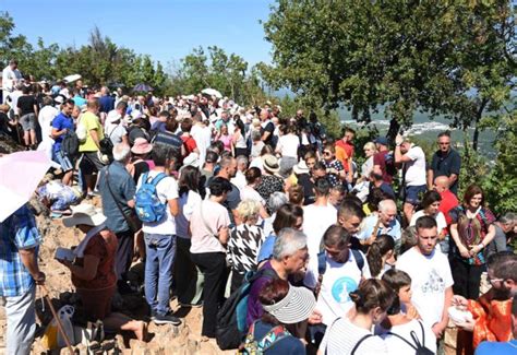 FOTO Stotine vjernika slavile svetu misu na Križevcu Bljesak info