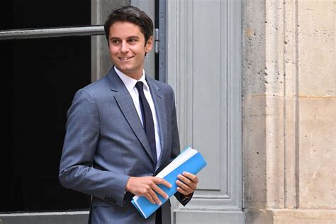 Uniforme à lécole Gabriel Attal souhaite lancer lexpérimentation à