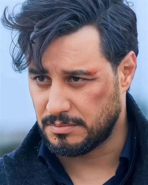 shadmehr aghili real instagram on Pinno یک فرد ماهر در به بازی