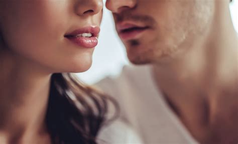 Hacer la rusa o cómo estimular el pene de tu pareja