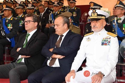 De Gennaro Assume L Incarico Alla Guida Della Guardia Di Finanza Foto