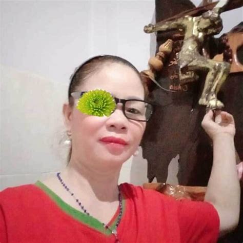 Hương Quỳnh Chị gái xinh đẹp mong muốn hạnh phúc Máy Bay Bà Già AZ