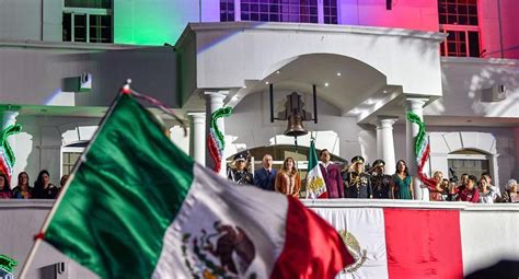 Más de 30 mil personas dan el Grito de Independencia con alcalde de
