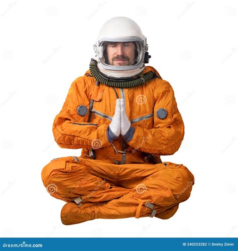 Astronauta Usando Terno Espacial Laranja E Capacete Espacial Sentado Em