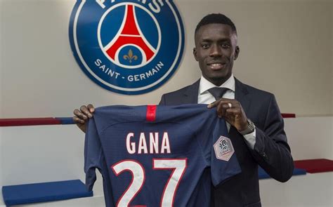 PSG Idrissa Gueye Cest Officiel Le Parisien