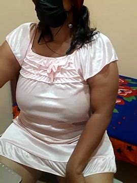 Suzzy SL Naked Stripping On Cam For Live Sex Video Chat Gyrls
