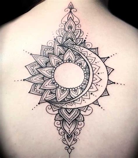 Tatuajes de sol y luna Significado y mejores diseños