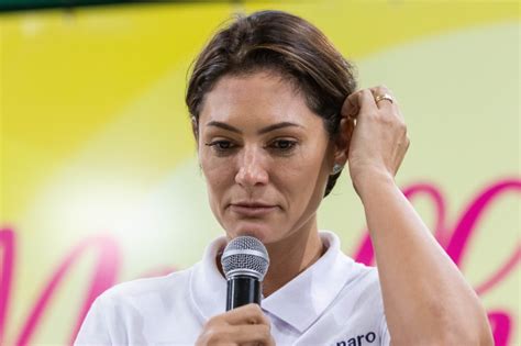 PF solicita quebra de sigilo bancário e fiscal de Michelle Bolsonaro