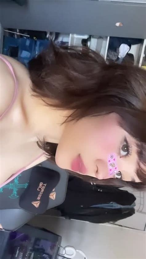 Pokimane Twitch Sex Album Jun 1 2021