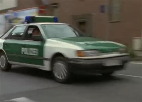 IMCDb Org 1985 Ford Scorpio MkI In Maximum Speed Renn Um Dein