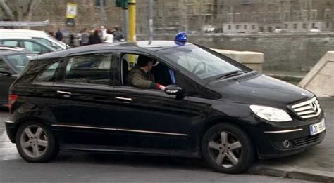 Imcdb Org Mercedes Benz B Cdi W In Kommissar Rex