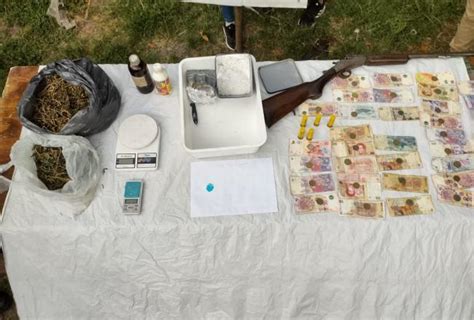 Golpe Al Narcomenudeo Secuestran Plantas De Marihuana Y Ravioles De
