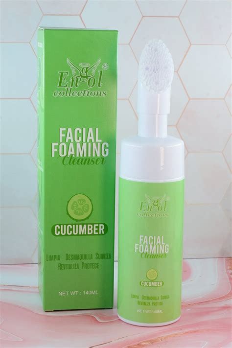 Espuma Limpiadora Desmaquillante Facial Con Cepillo Pepino Engol Valmar
