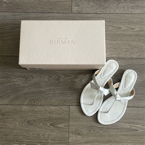 Alexandre Birman Shoes Alexandre Birman Clarita Naked Flat Sandals