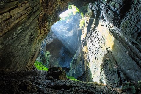 Famous Sinkholes In The World Travel Learn