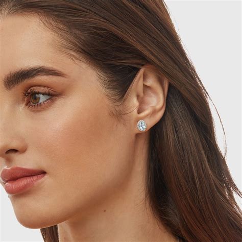 Ovale Ohrringe mit Aquamarinen und Diamanten in Weißgold KLENOTA
