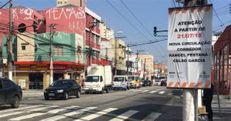 Moradores pedem revogação de mudanças na Avenida Celso Garcia Estadão