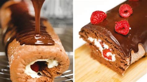 Czekoladowa Rolada Z Serkiem Mascarpone I Malinami In Mascarpone