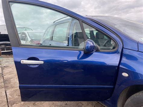 Peugeot 307 SW 02 08 DRZWI PRAWE przednie przód kod lakieru EGED za 199