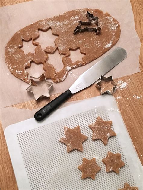 Zimtsterne ou étoiles à la cannelle sans gluten Sunny Délices