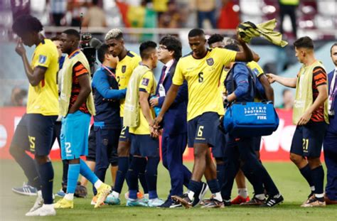 Las lágrimas de los jugadores ecuatorianos tras ser eliminados