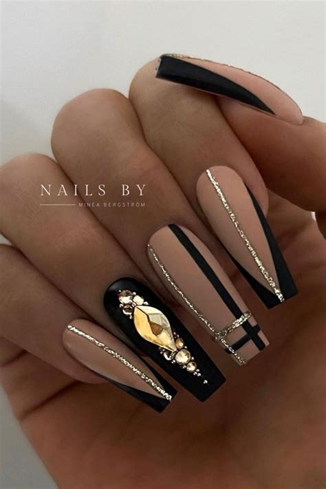 50 Best Holiday Nail Art Ideas Designs Black Plaid Acrylic Nails
