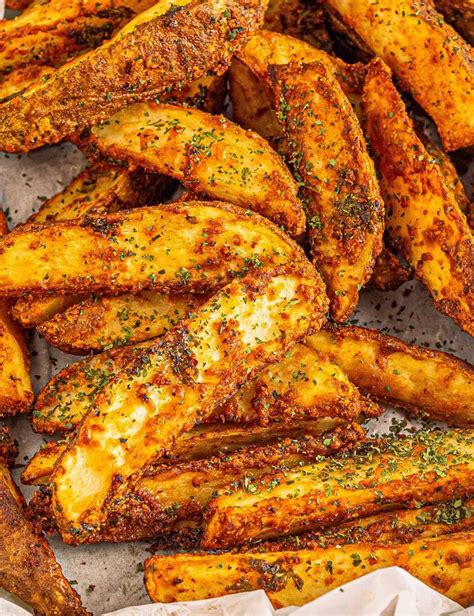 Seasoned Baked Potato Wedges The Chunky Chef Potato Wedges Baked