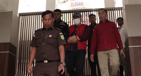 Rugikan Negara Rp 32 7 M Eks Camat Harian Diduga Korupsi Pembukaan